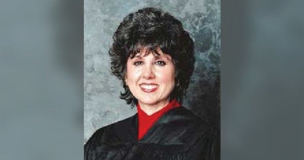 Ohio judge says she deserves reprimand for scolding jurors - CBS News