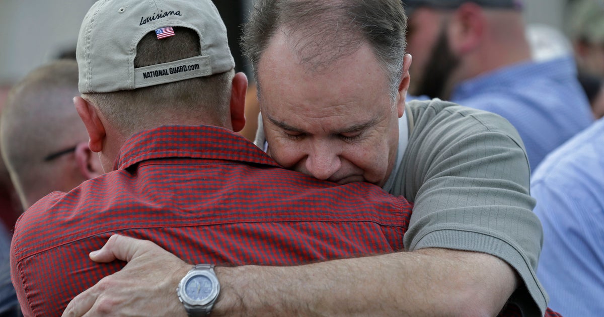 Flight crew killed in Florida Black Hawk crash identified - CBS News