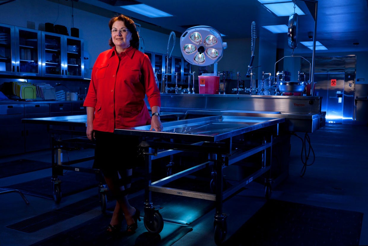 The unusual deaths of the two Mrs. Henthorns