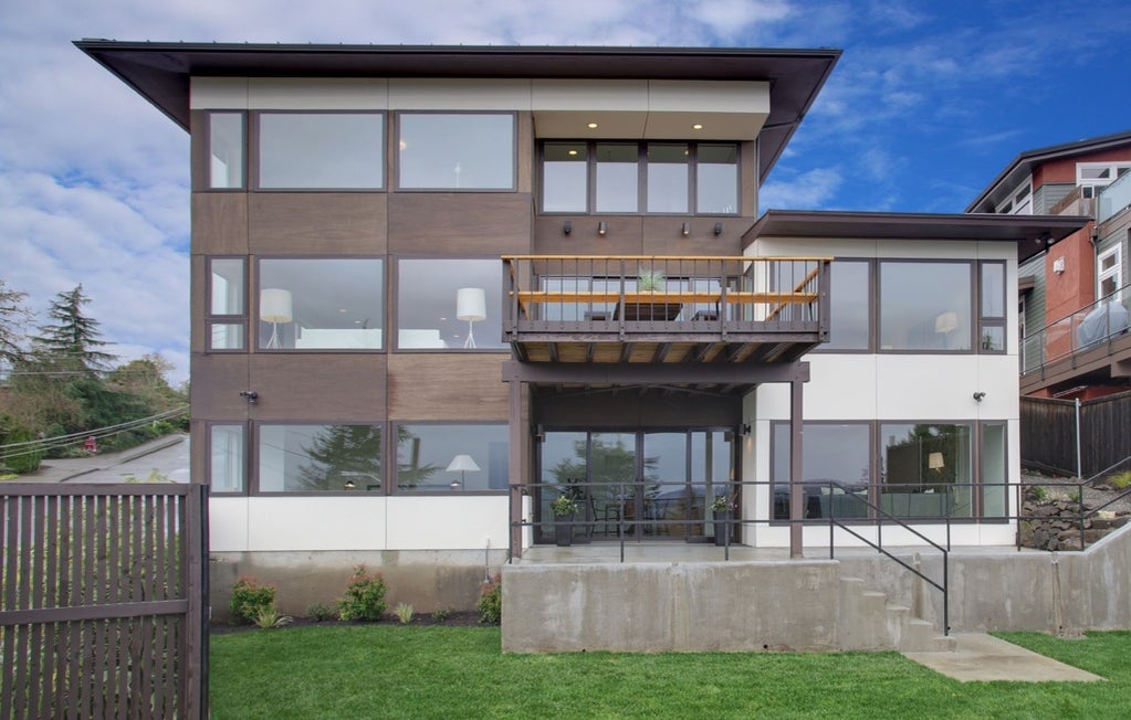 10 homes that belong in "Mad Men"
