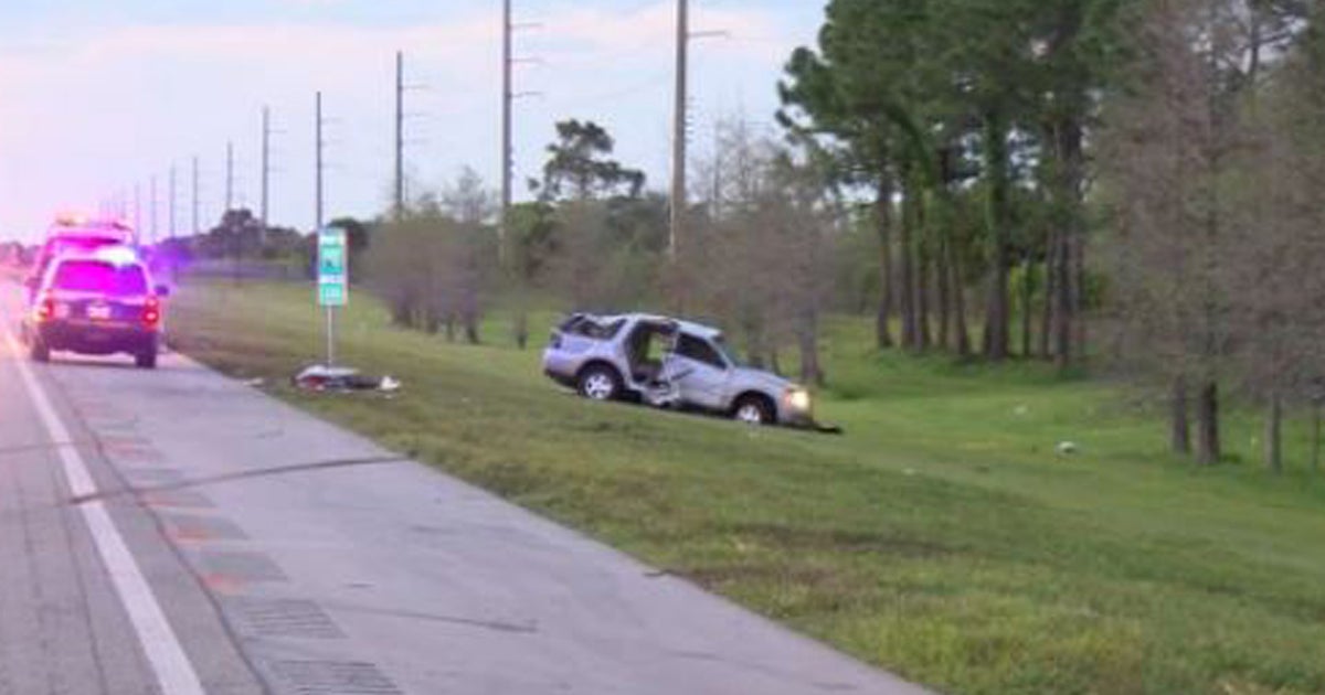 SUV with 12 relatives in deadly crash on Fla. Turnpike - CBS News