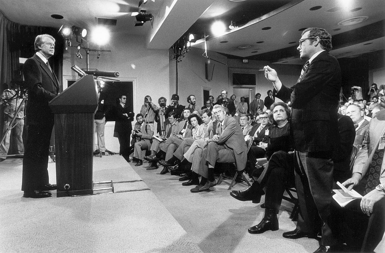 Legendary "Face the Nation" anchor Bob Schieffer to retire