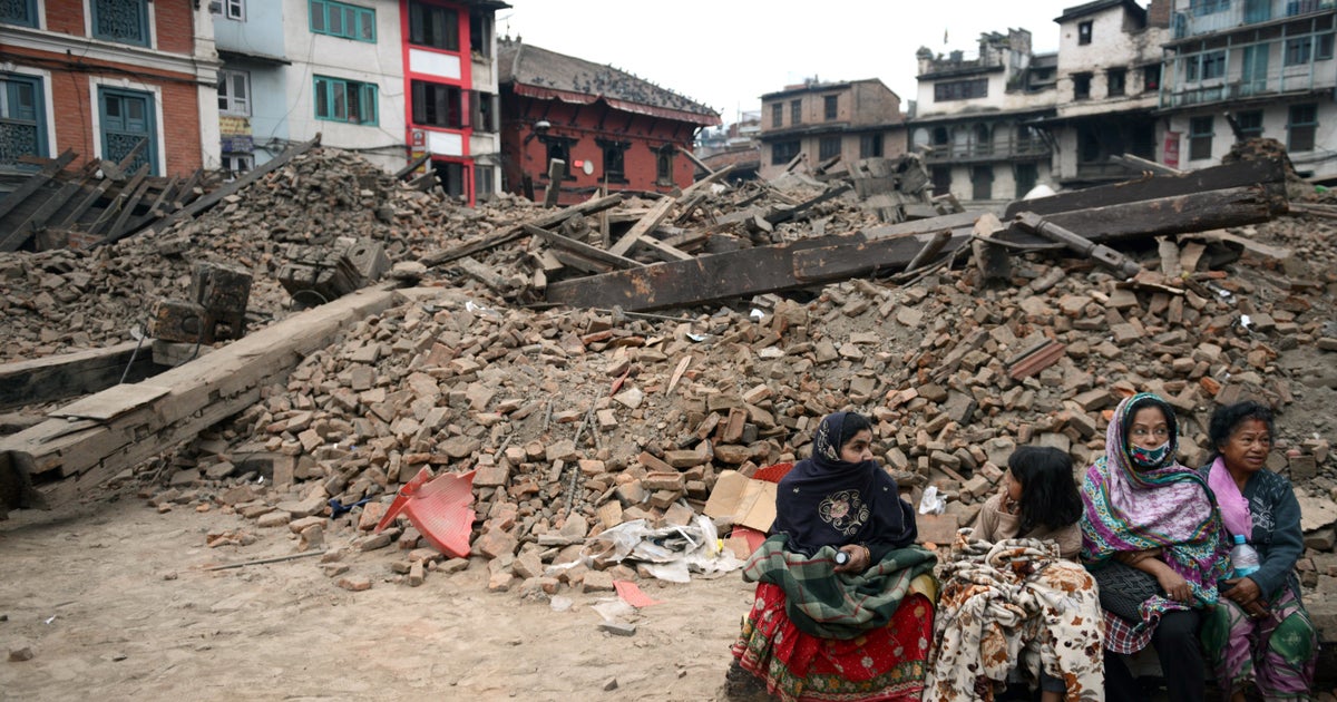 Nations rushing rescue aid to Nepal earthquake survivors - CBS News