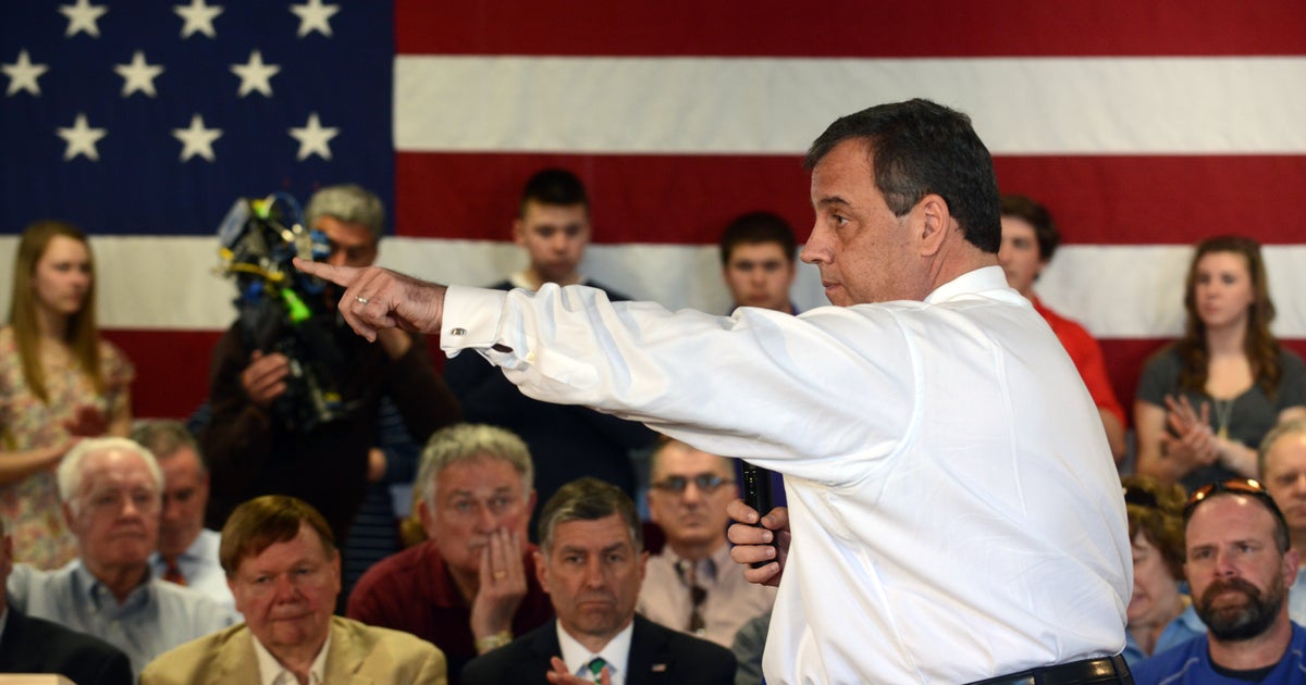Chris Christie: Rand Paul is "siding with" Edward Snowden - CBS News
