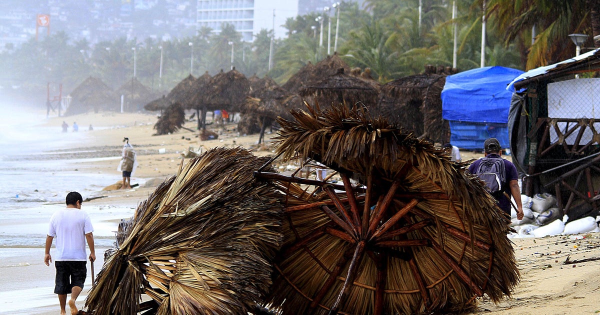 Tropical storm makes way up Mexico's coast - CBS News
