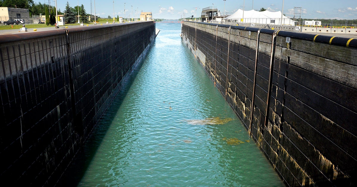 Cruise ship crashes into wall at upstate New York lock; 30 injured ...