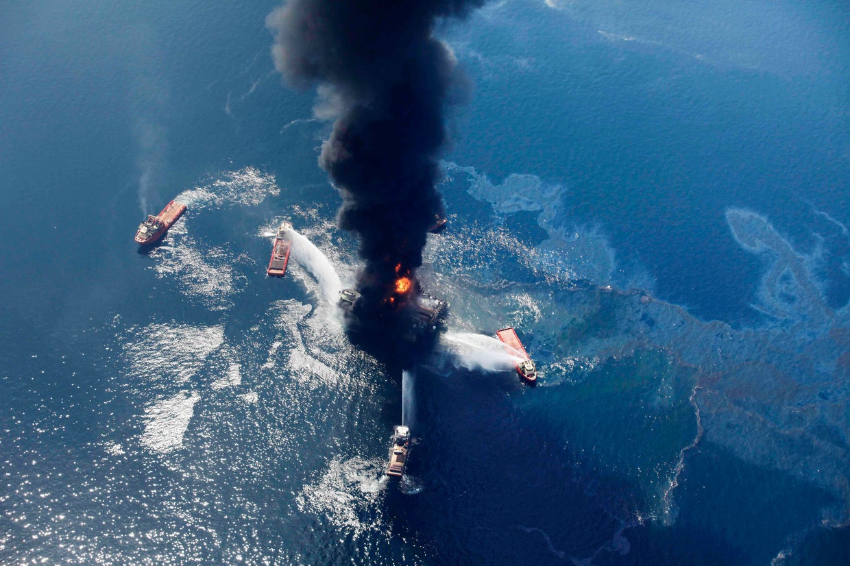Oil Spill: 100 Days, 100 Photos