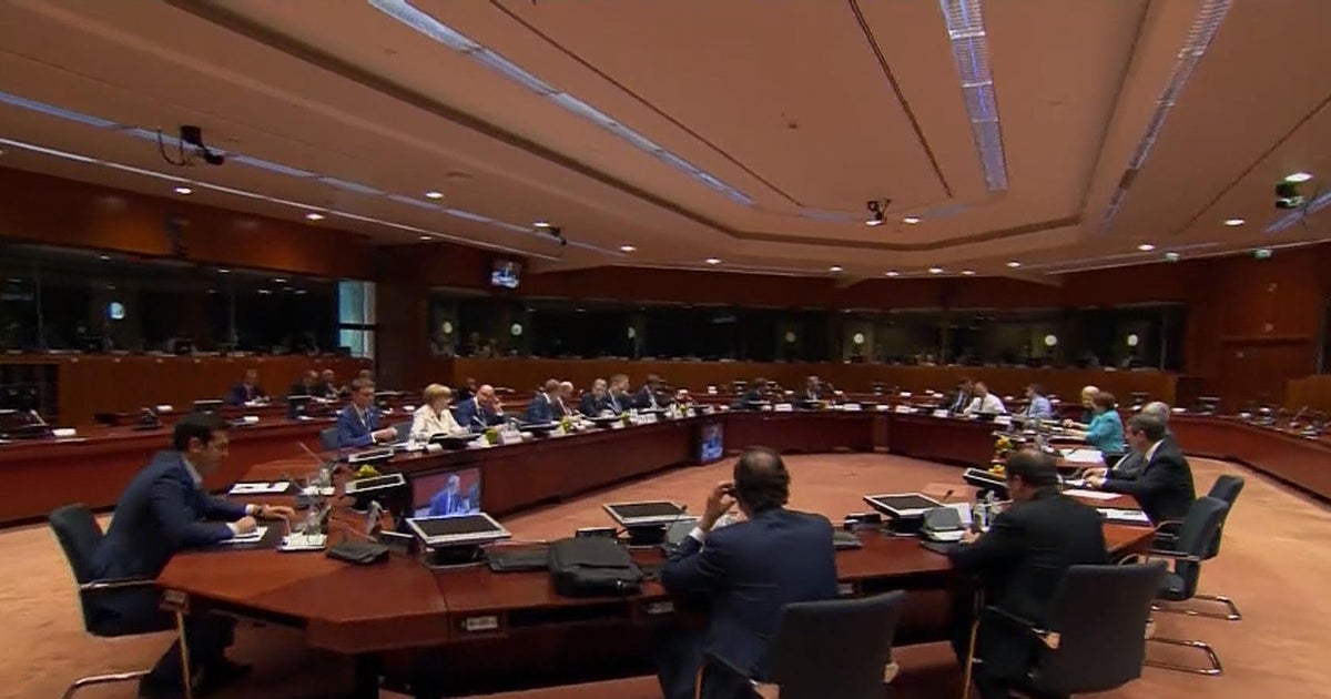 Greece, facing financial collapse, waits for bailout deal - CBS News