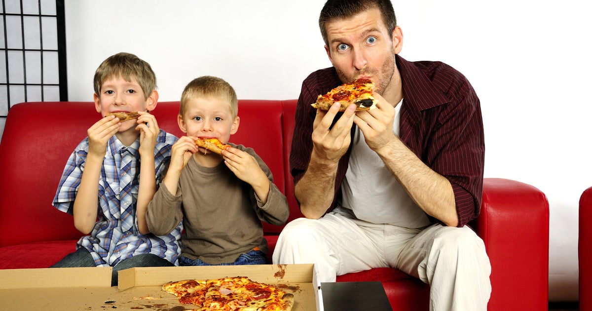 Does fatherhood make men fat? - CBS News