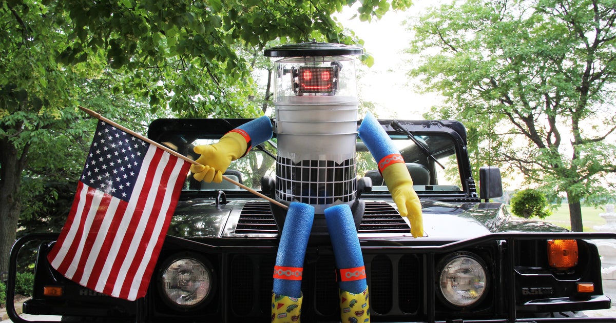 Life and times of the hitchhiking robot before his untimely demise