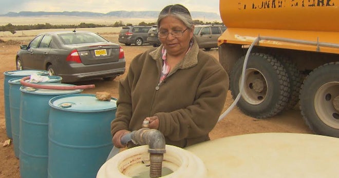 The Water Lady: A savior among the Navajo - CBS News