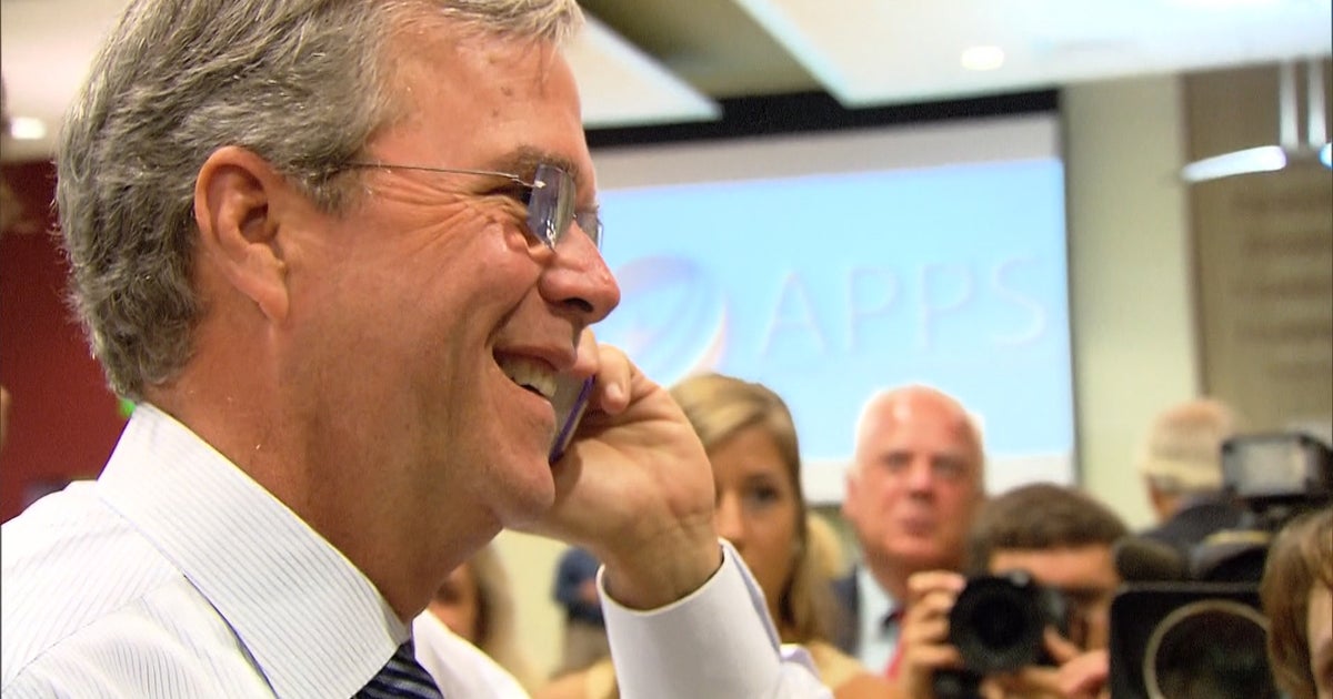 Jeb Bush campaigns by cell phone at South Carolina event - CBS News
