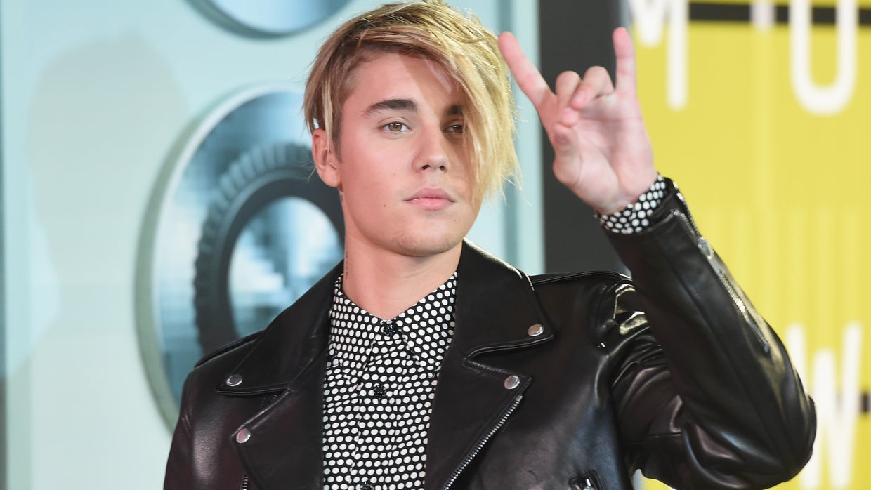 Justin Bieber seeks delay in Florida DUI trial - CBS News