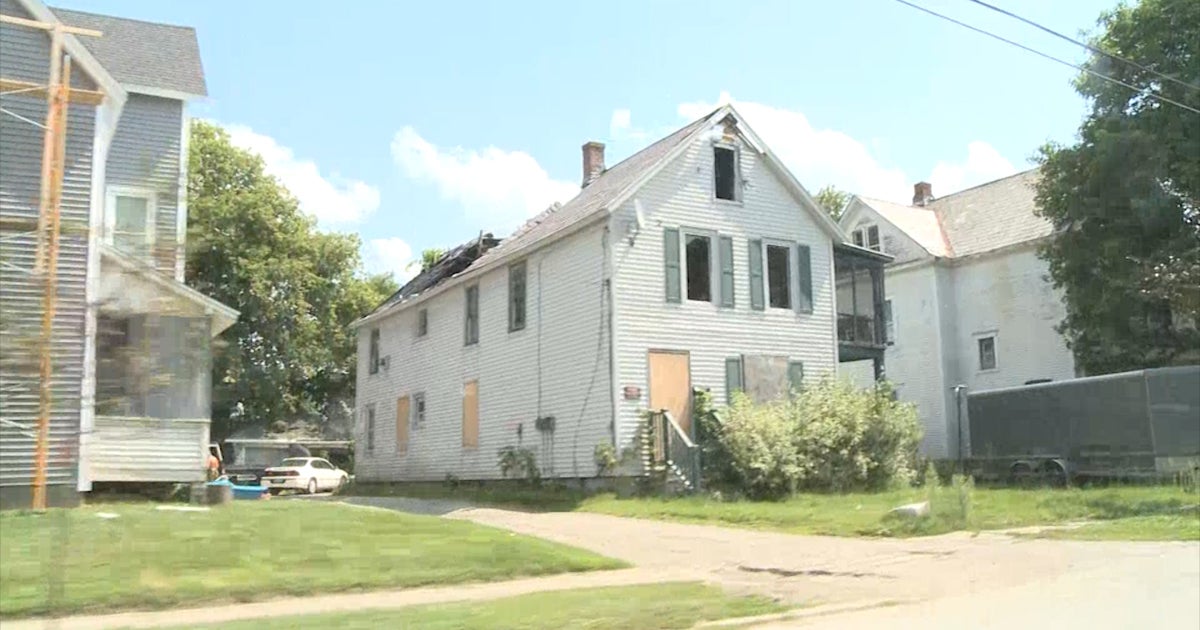 Fed up with heroin, Vermont town fights back - CBS News