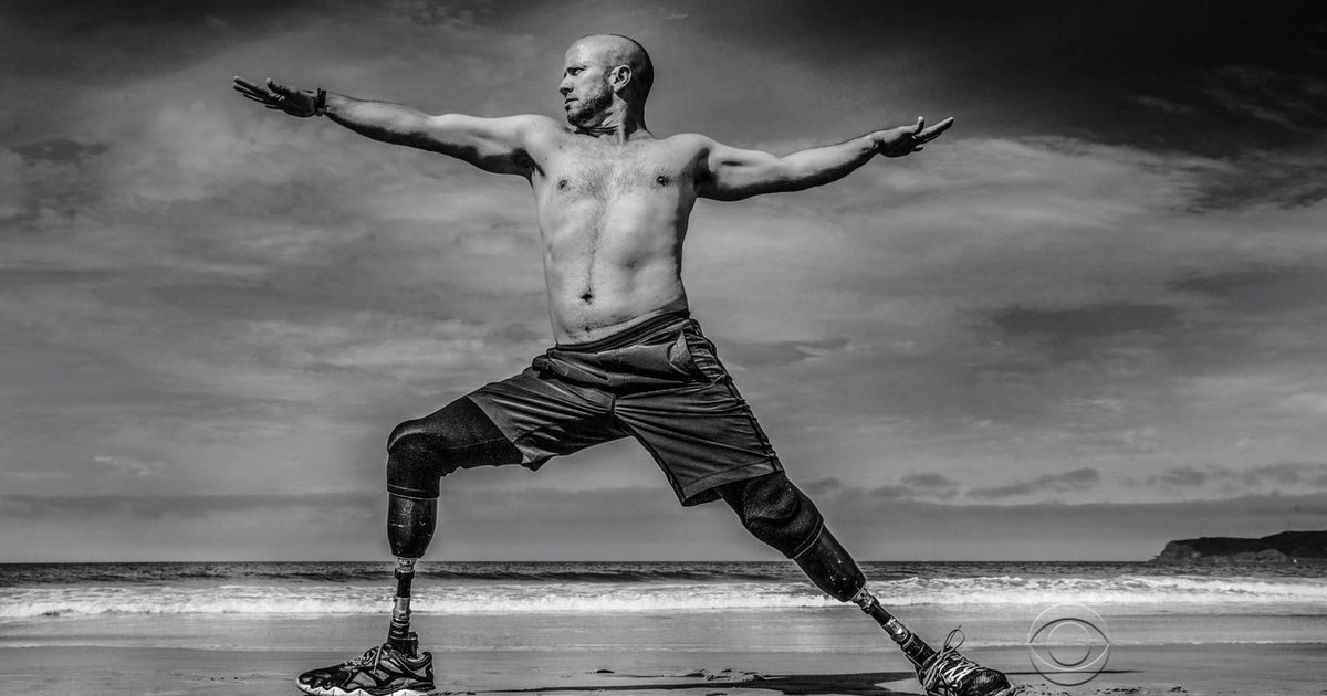 Legless wounded warrior Dan Nevins trains hundreds in yoga Elaine ...