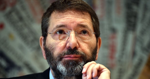 Rome Mayor Ignazio Marino resigns over expense-account scandal - CBS News