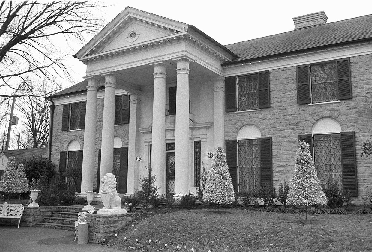 Missouri woman pleads guilty in brazen plot to sell Graceland - CBS News