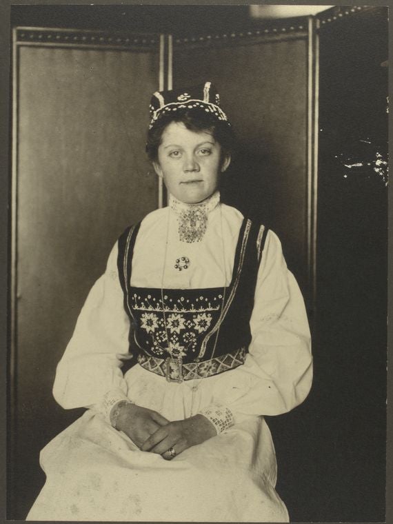 Ellis Island immigrant portraits circa 1900
