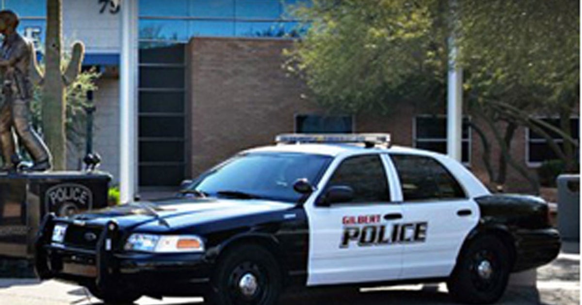 Handcuffed, shackled inmate escapes from Gilbert, Arizona, police van ...