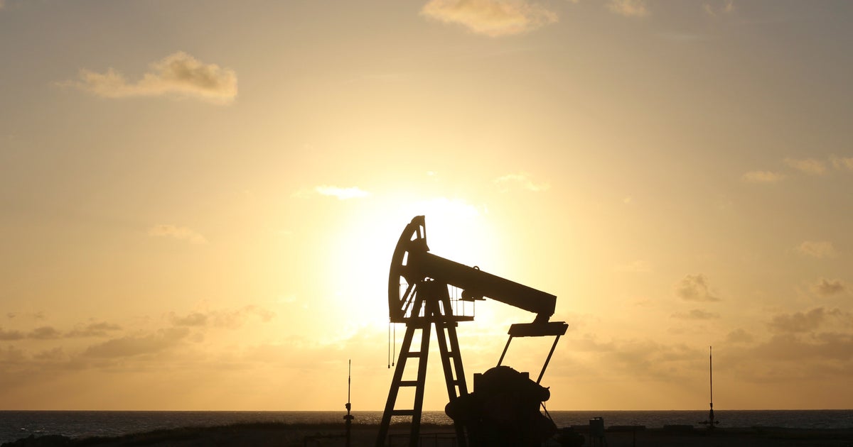 How long will dirt-cheap oil prices last? - CBS News