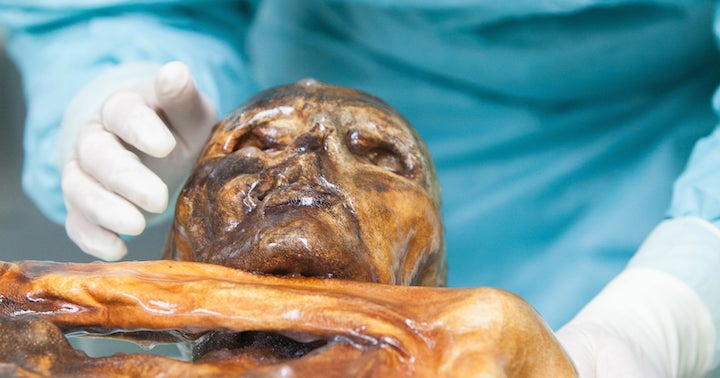 New clues about 5,300-year-old "Iceman" mummy - CBS News