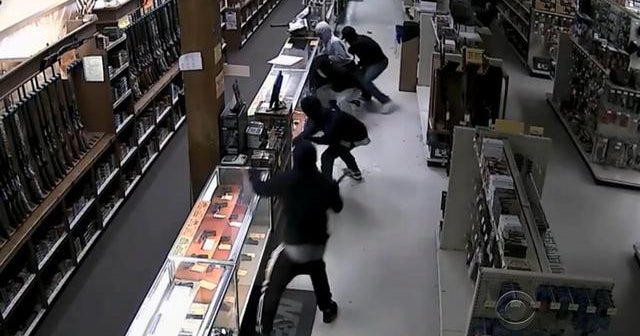 Arrests made in Houston gun store theft caught on camera - CBS News