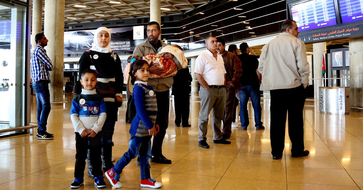 First Syrian refugees arrive in U.S. under faster, "surge" program ...