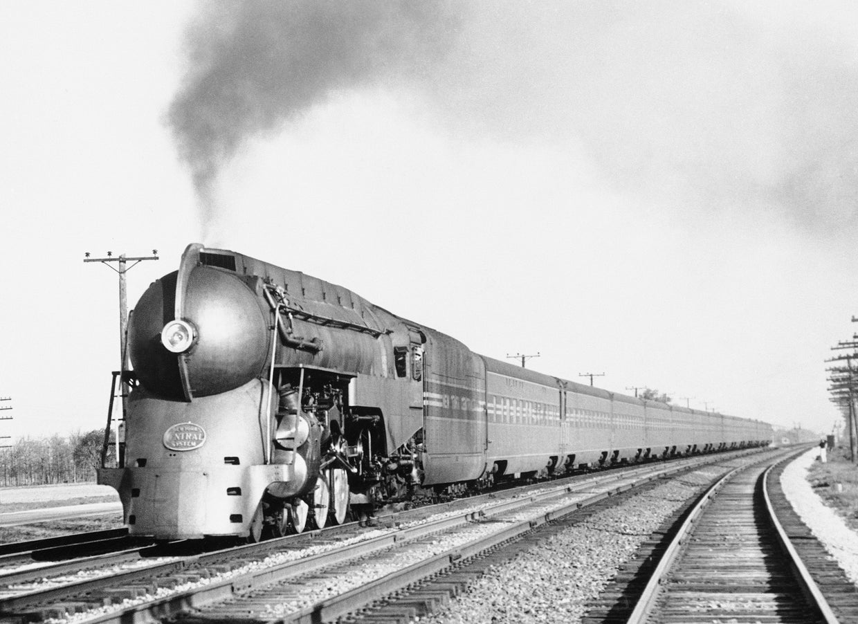 Today in history - June 2 - Baseball legends Lou Gehrig died and Babe ...