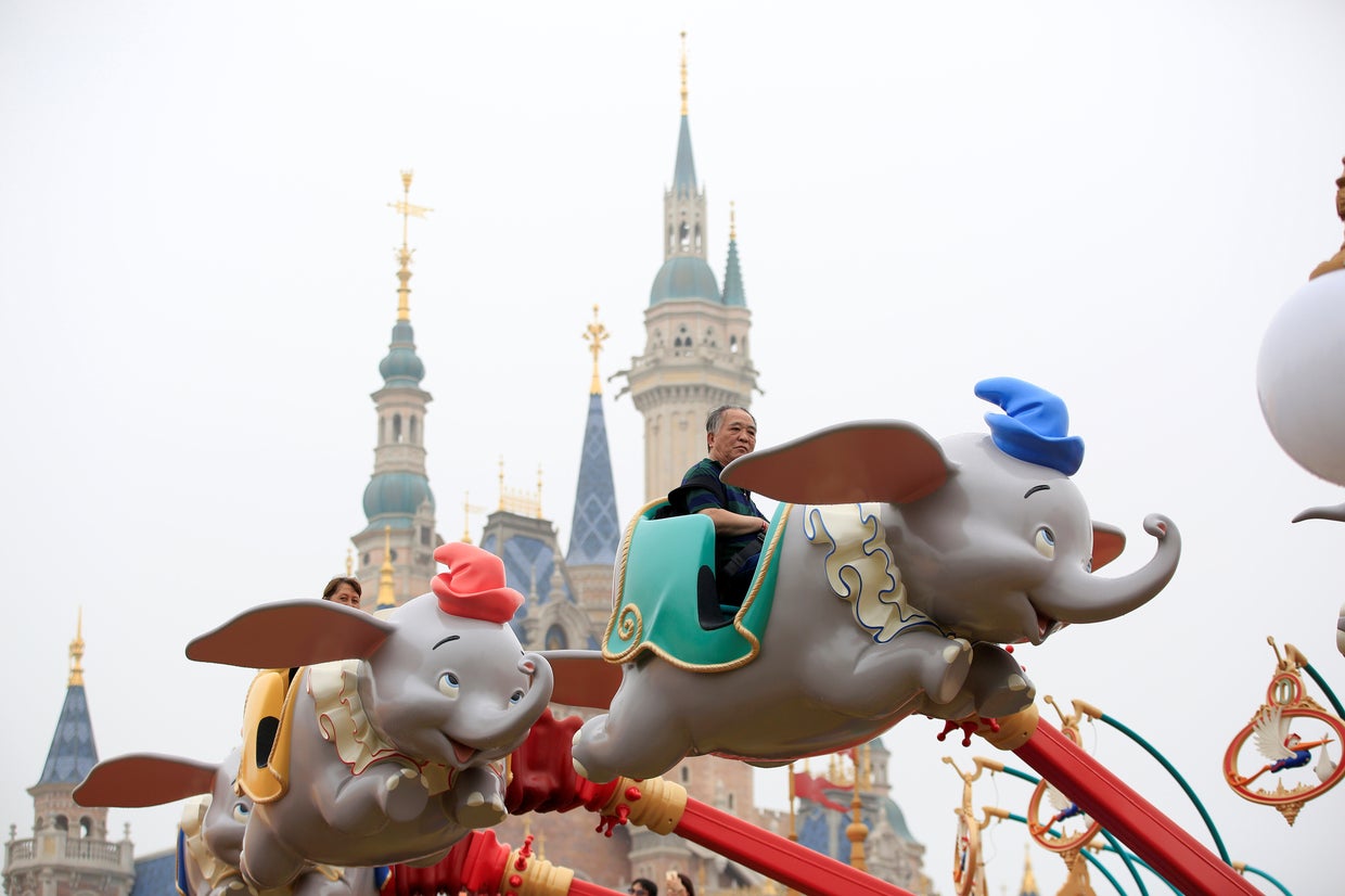 Shanghai Disney makes its debut