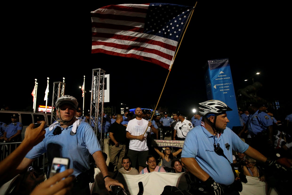 Protests at the 2016 Democratic National Convention