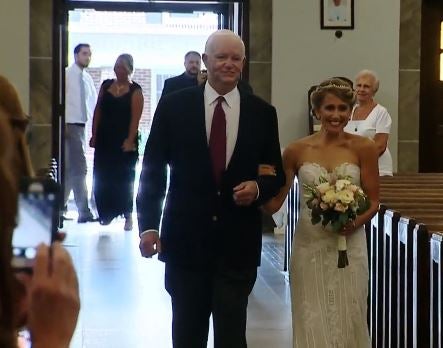 Pennsylvania bride given away by man who received her dad's heart - CBS ...