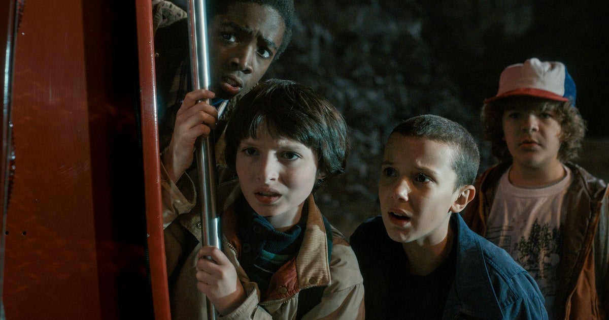 “Stranger Things” creators dish on cast of season 2 - CBS News