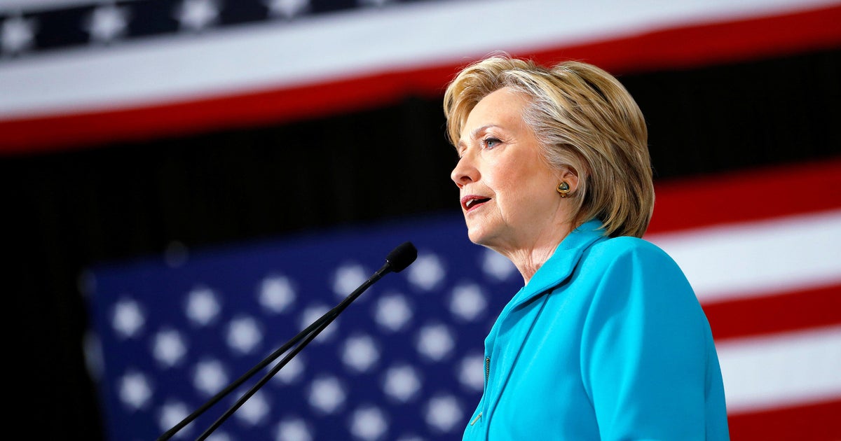 Clinton ties Trump’s campaign to the extreme right-wing - CBS News