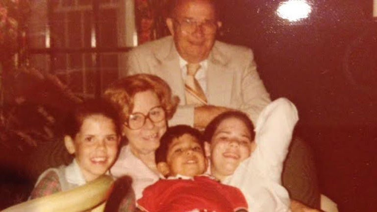 Bernie Tiede case: The Mortician, The Murder The Movie - CBS News