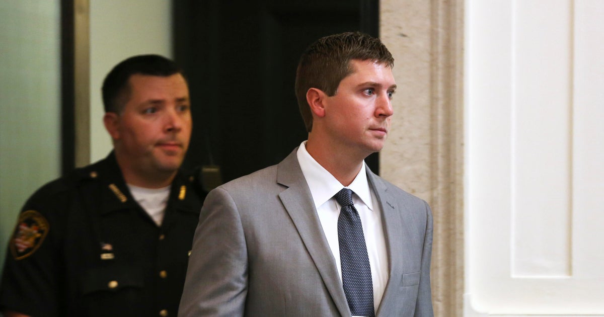 Sam DuBose shooting, Ray Tensing trial ends in mistrial - CBS News