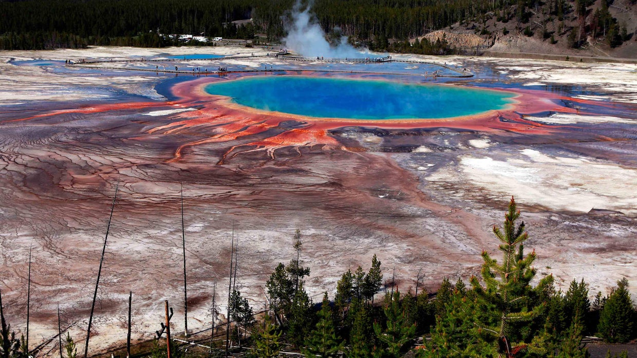 Man who died in Yellowstone National Park hot spring was on "hot pot ...