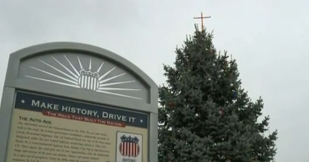 ACLU suing Knightstown, Indiana, over cross display as part of ...