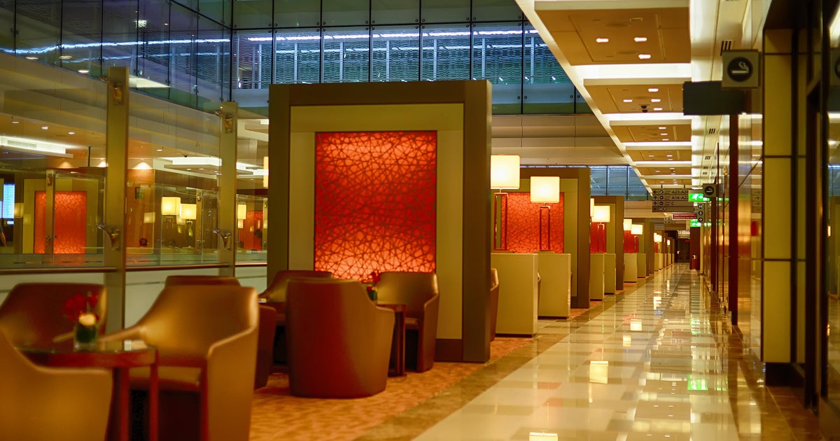 Airport lounges can be pricey but offer some perks - CBS News