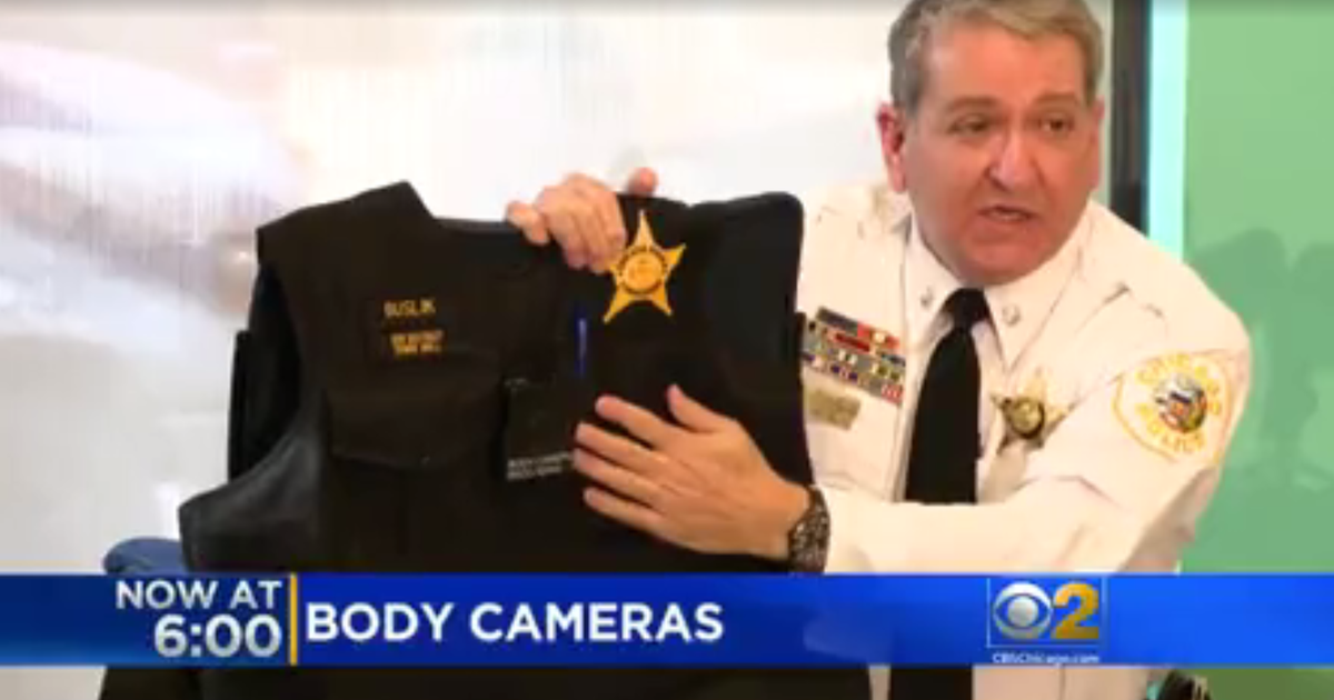 Chicago police officers all will be equipped with body cameras by end ...