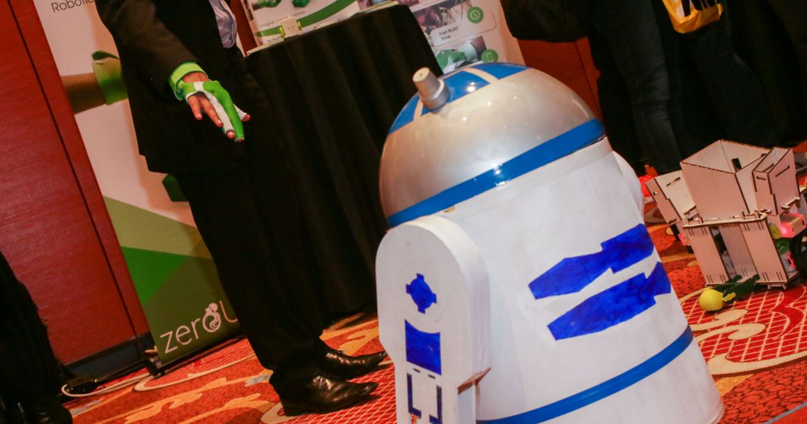 This CES 2017 robot can be controlled by one hand - CBS News
