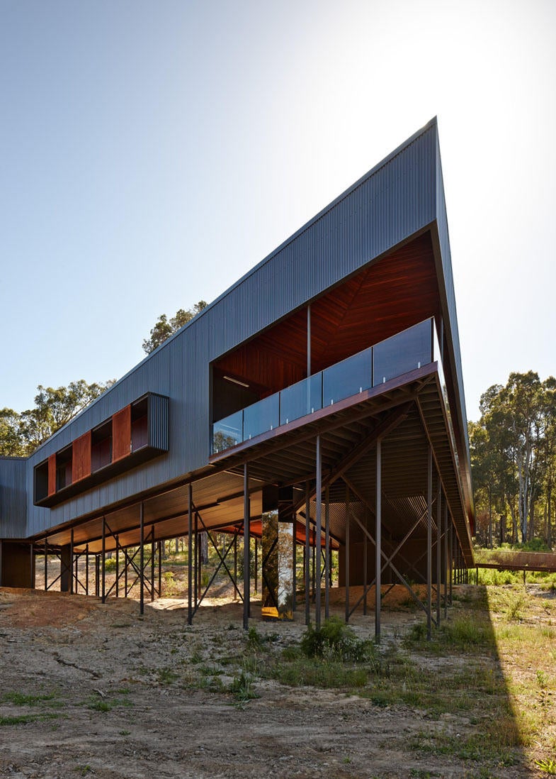 10 unique homes on stilts