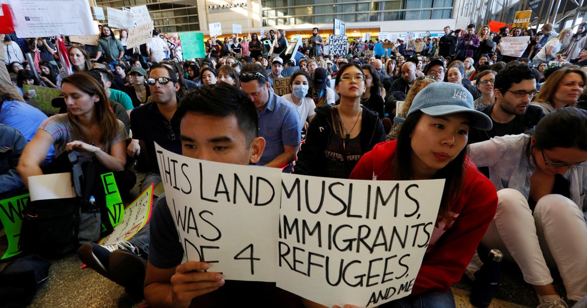 Google launches immigration crisis fund - CBS News