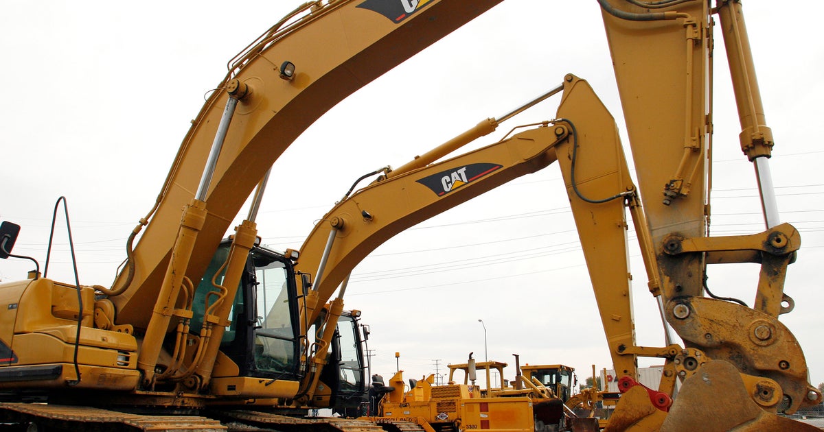 Caterpillar moving headquarters to Chicago from Peoria - CBS News