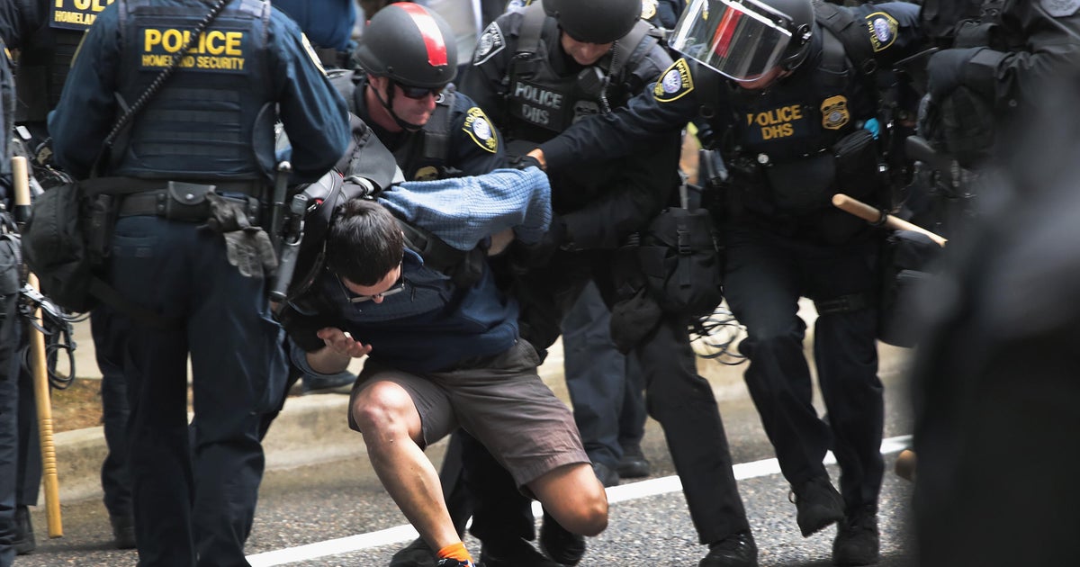 Portland protest: Arrests made as thousands gather for opposing rallies ...