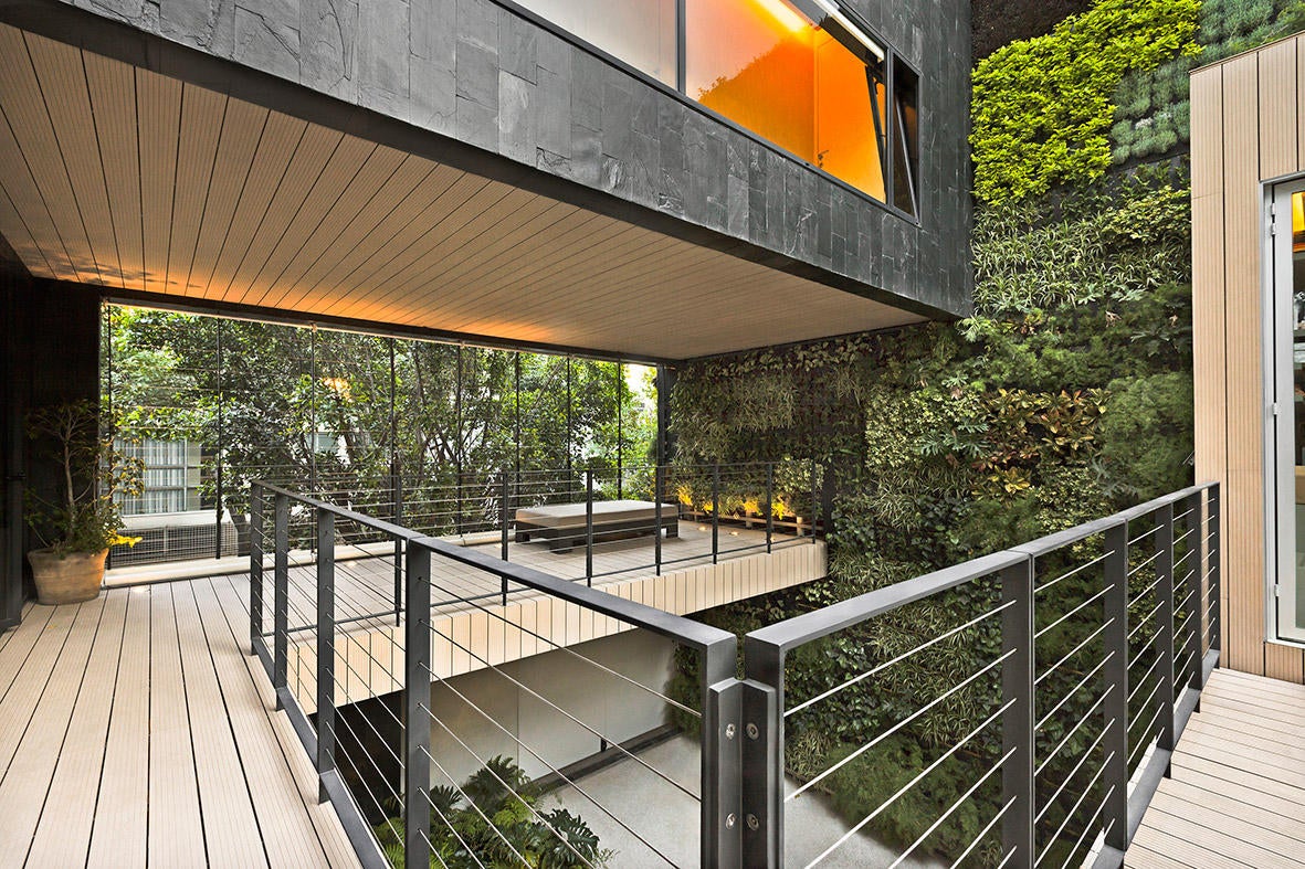 10 homes with incredible vertical gardens