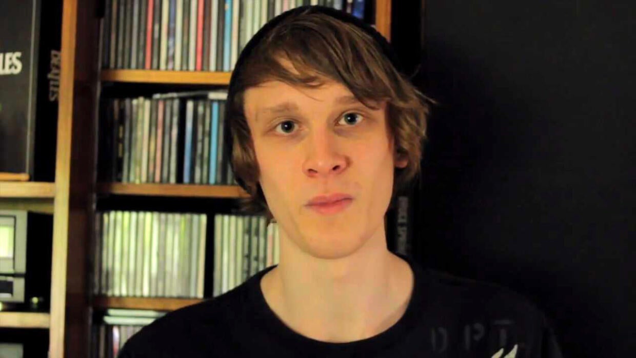 Weis supermarket shooting gunman posted video describing plan - CBS News