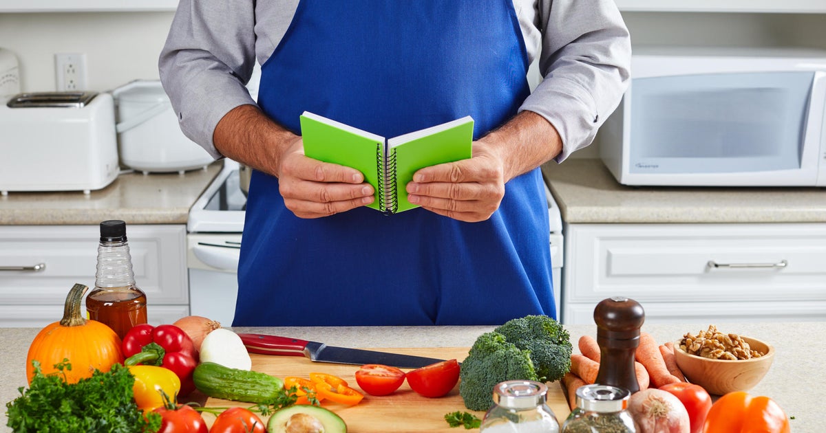 Millennial tastebuds fuel a home-foodie boom - CBS News