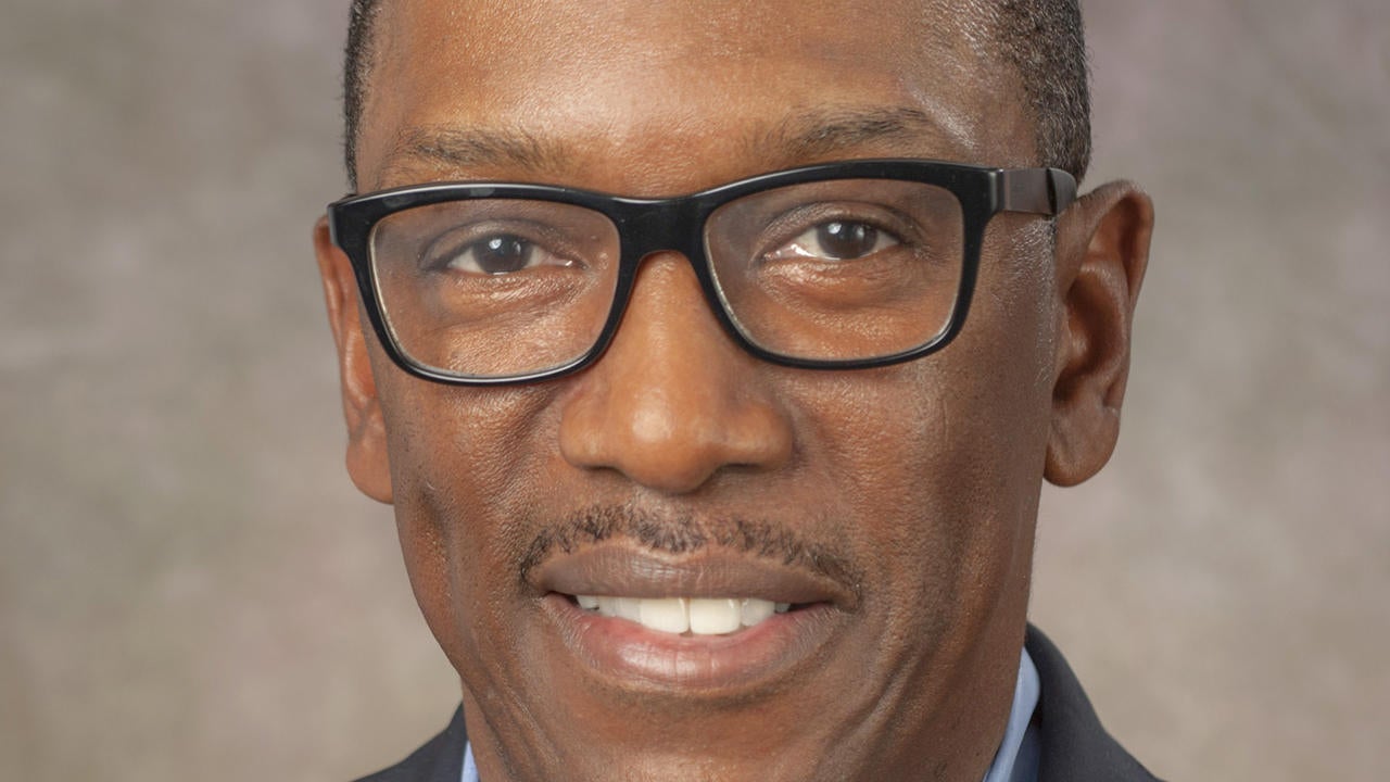 CBS News Team - Anchor & Correspondent Bios - CBS News