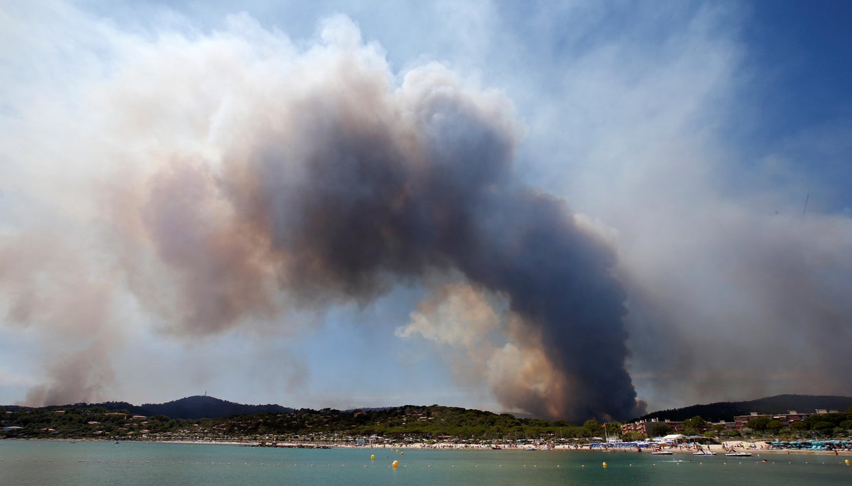 Wildfires threaten French Riviera as inadequate aircraft hamper ...