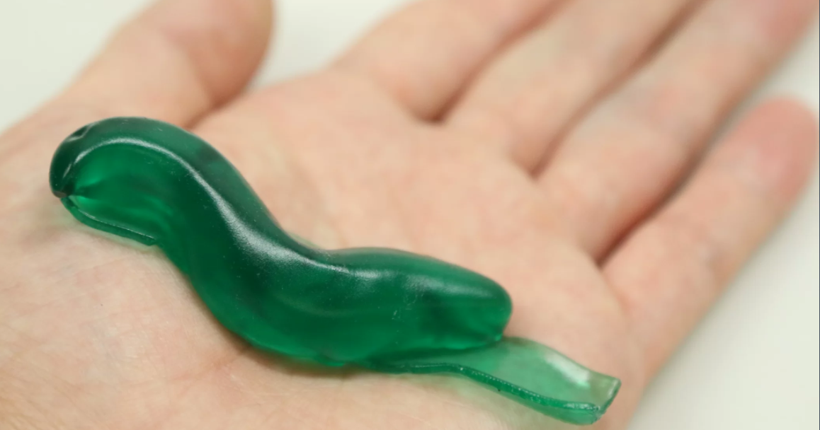 Slug-inspired glue patches beating hearts - CBS News